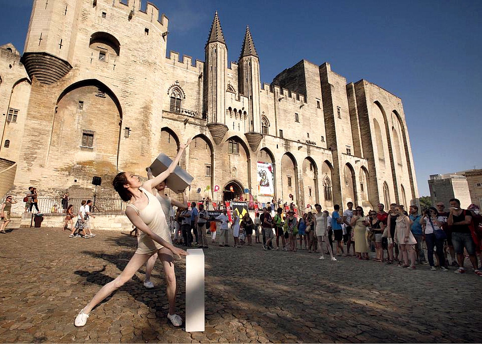 Festival d’Avignon événement international dédié au théâtre